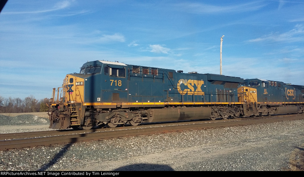 CSX 718